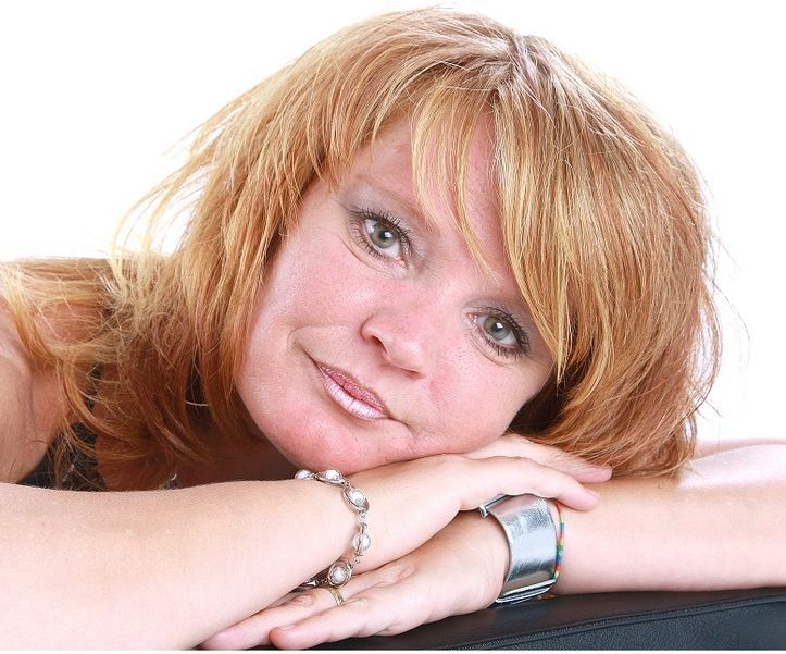 Helen Liebers, al veertig jaar op de bühne als zangeres! Helen Liebers, al veertig jaar op de bühne als zangeres!